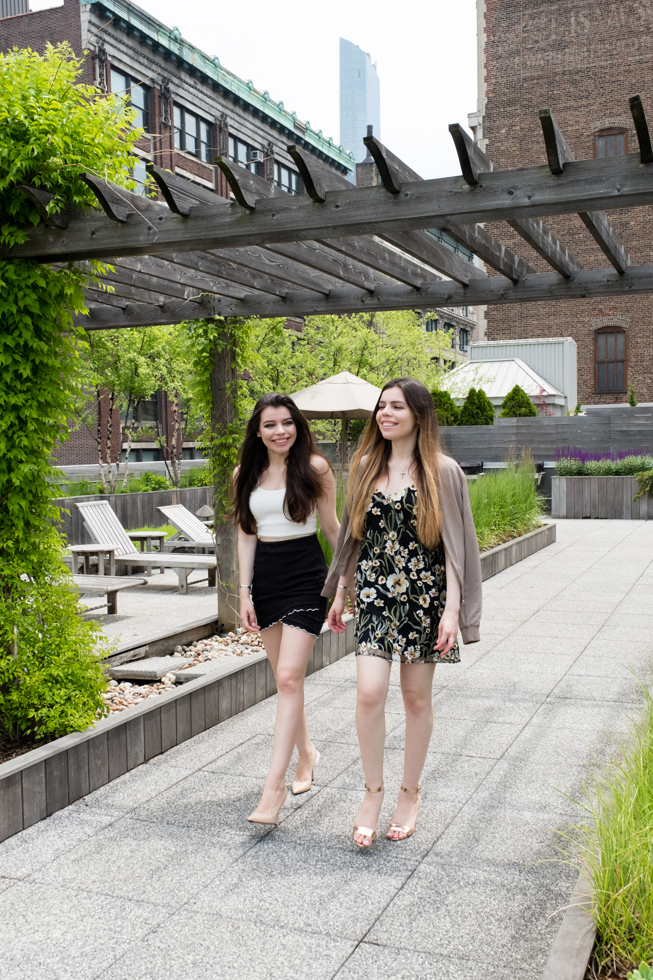 4 HQ-Approved Outfits For All Of Your Summer Plans - The Newsette